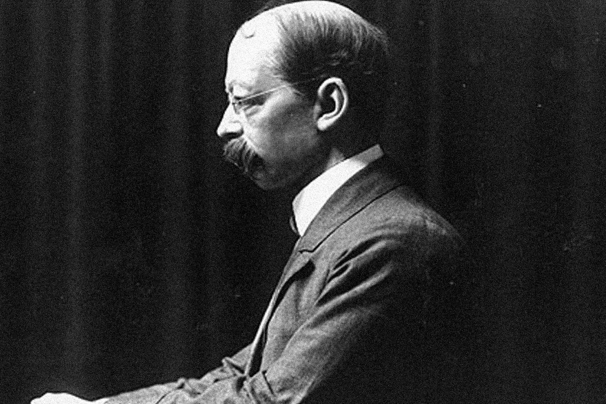 Real Life Horror: Dr. Hawley Harvey Crippen | Raz's Midnight Macabre