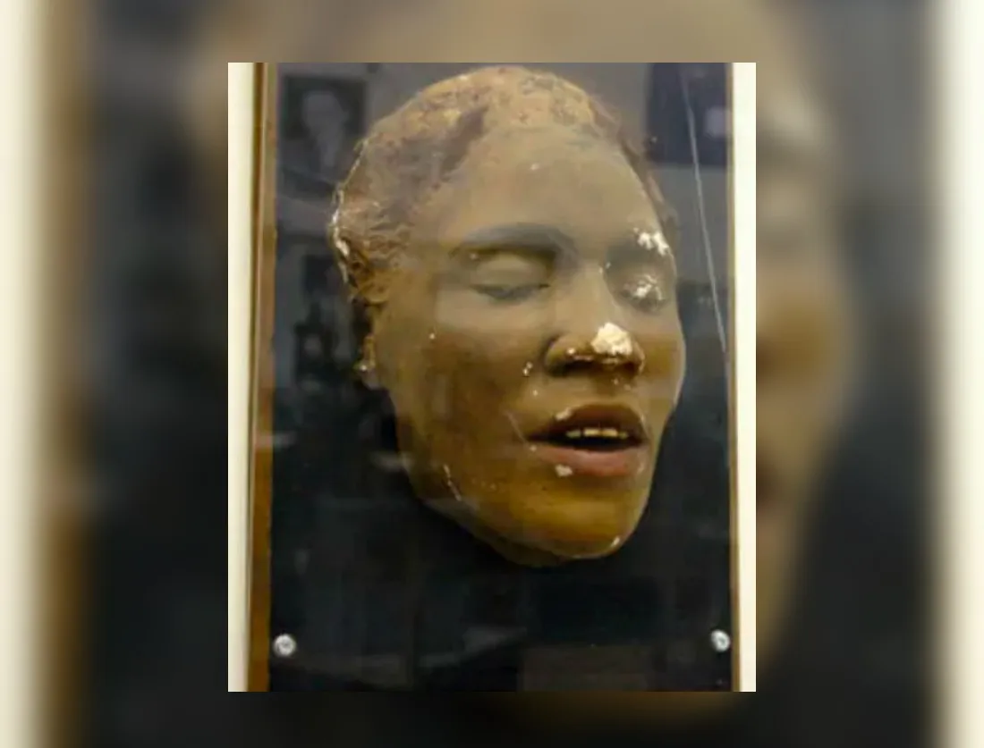 Real Life Horror: Cleveland Torso Murderer | Raz's Midnight Macabre