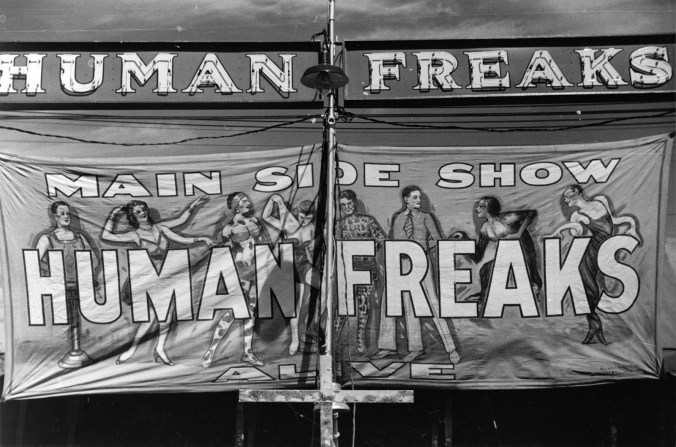 The History Of The Freak Show | Raz's Midnight Macabre